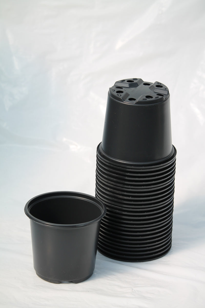 Grower Pots – Family Flowers Inc